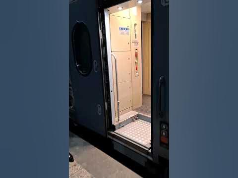 СВ вагон международного поезда Ереван - Тбилиси - YouTube