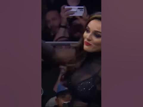 Toni Storm Kisses Deonna Purrazzo - YouTube