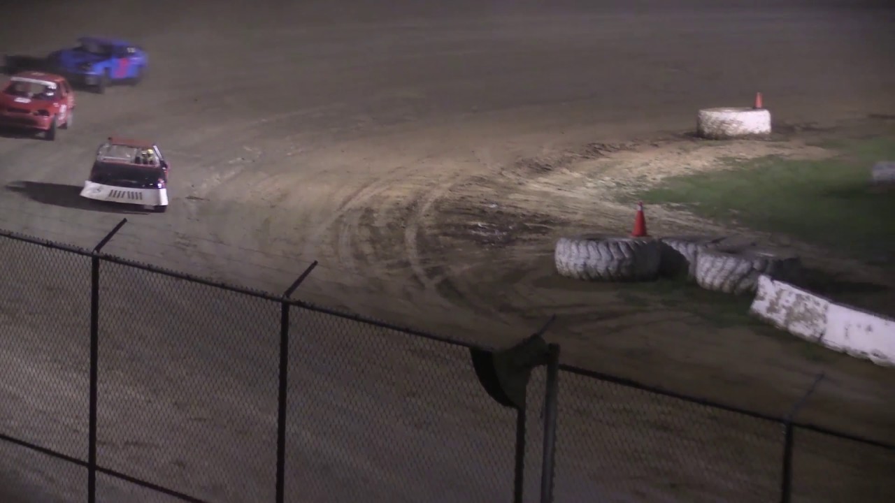 Muskingum County Speedway 4 Cylinder Feature 7-21-17 - YouTube