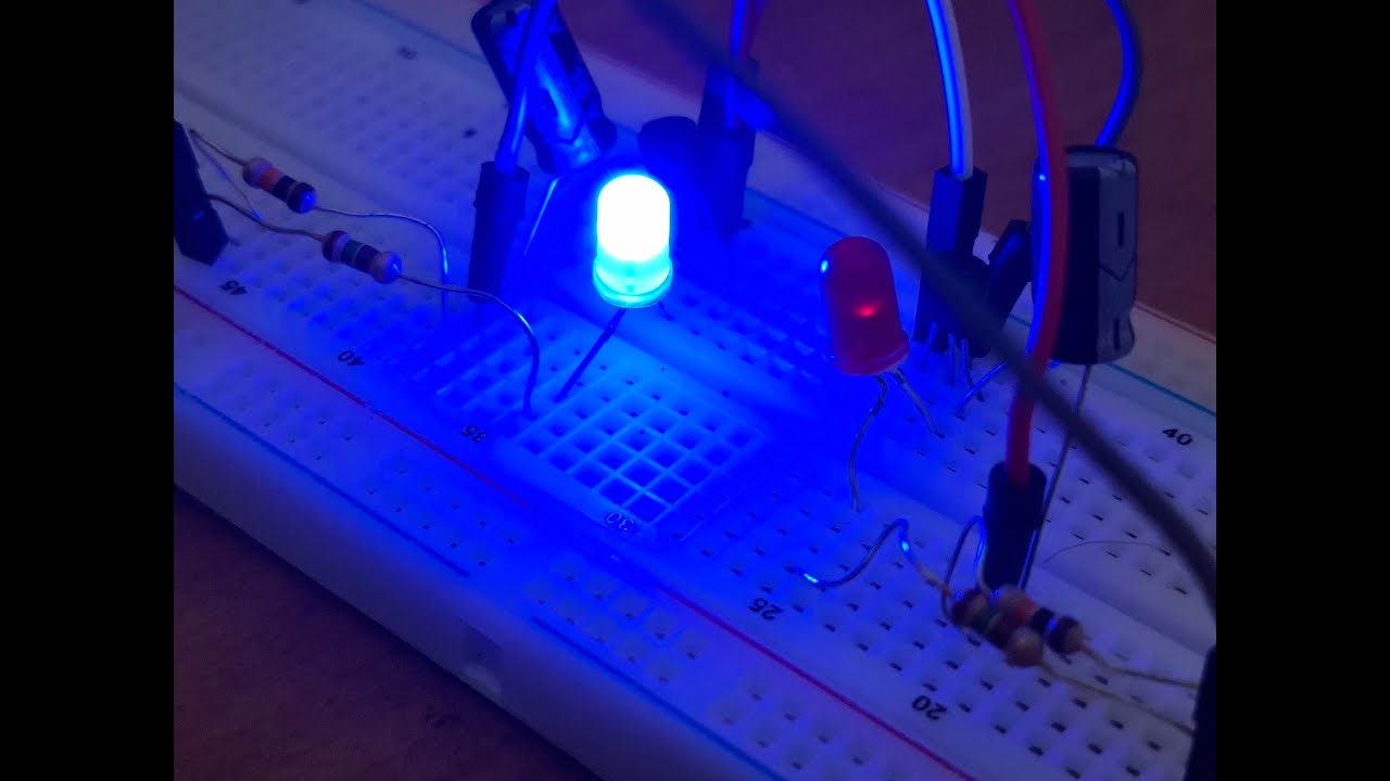 Circuito Pisca LED com Transistor NPN 2N2222A - YouTube