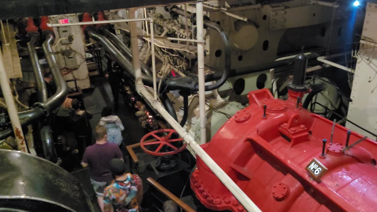Walking tour underneath the massive engine room of RMS Queen Mary in ...