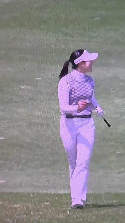 #GOLF KLPGA 덕신EPC 챔피언십 2R #유현조 6번홀 칩인 이글 - YouTube