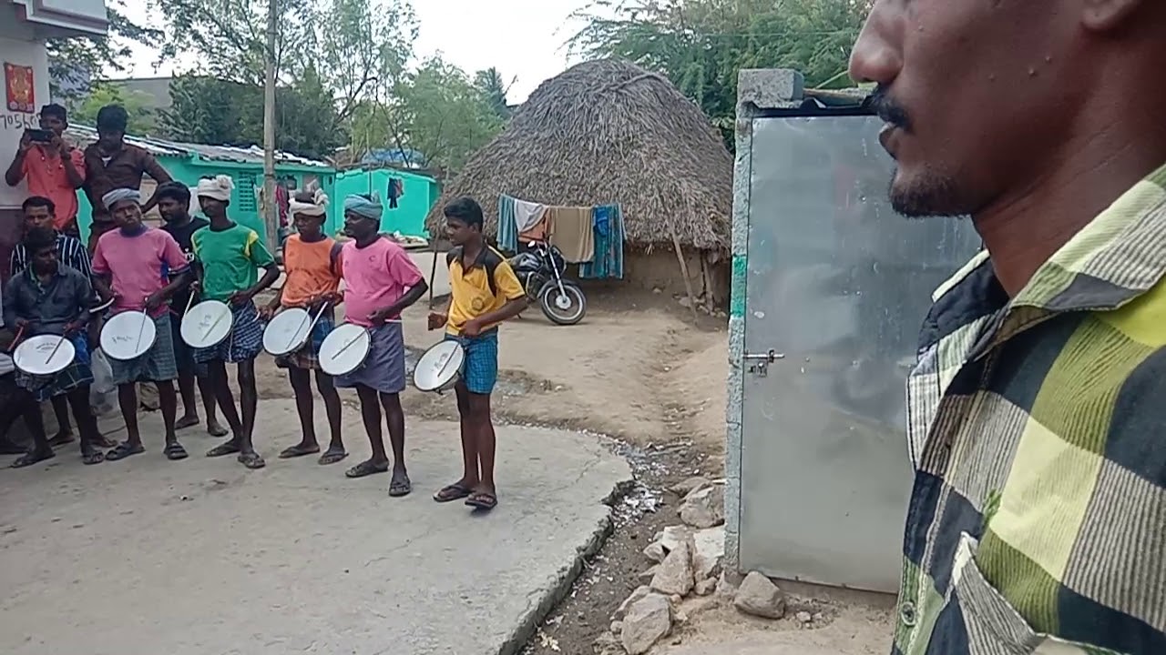 Thavadippattu parai isai melam semma adi parai - YouTube