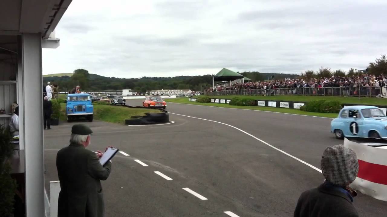 Vintage Saloon Racing - YouTube