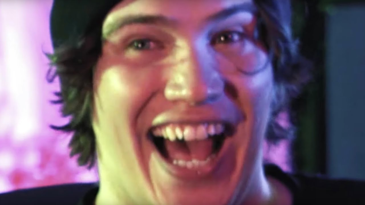 MAXMOEFOE LOSES HIS MIND ON THE COLD ONES PODCAST - YouTube