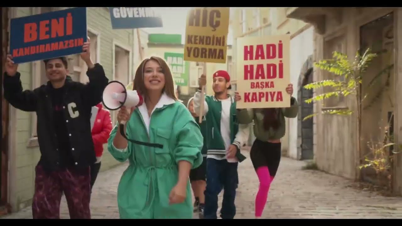 Iraz - Beni Kandıramazsın - YouTube