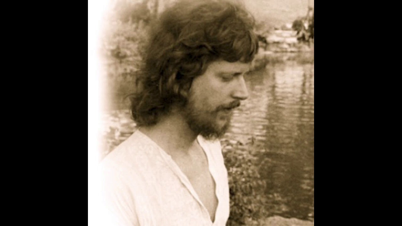 Hospitality Song - Mac Gayden - YouTube