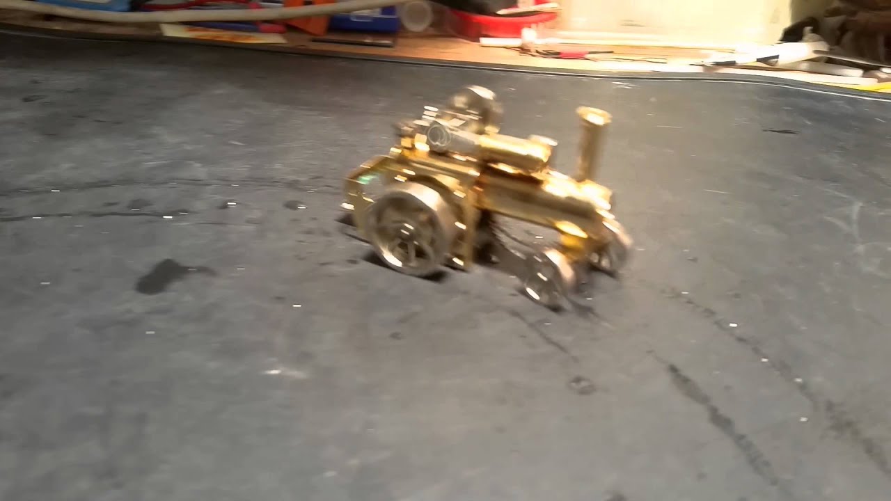 LS-LOC Mini Traction Engine - YouTube