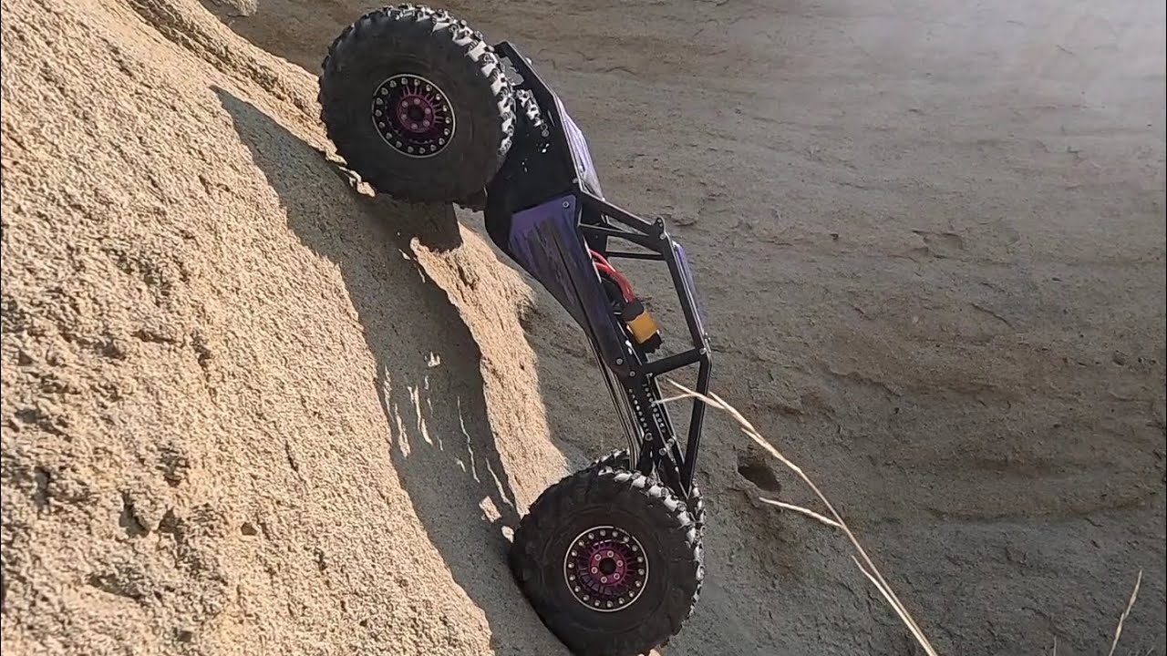 Poizd T3 V2 and H10 optic checking out a new spot - YouTube