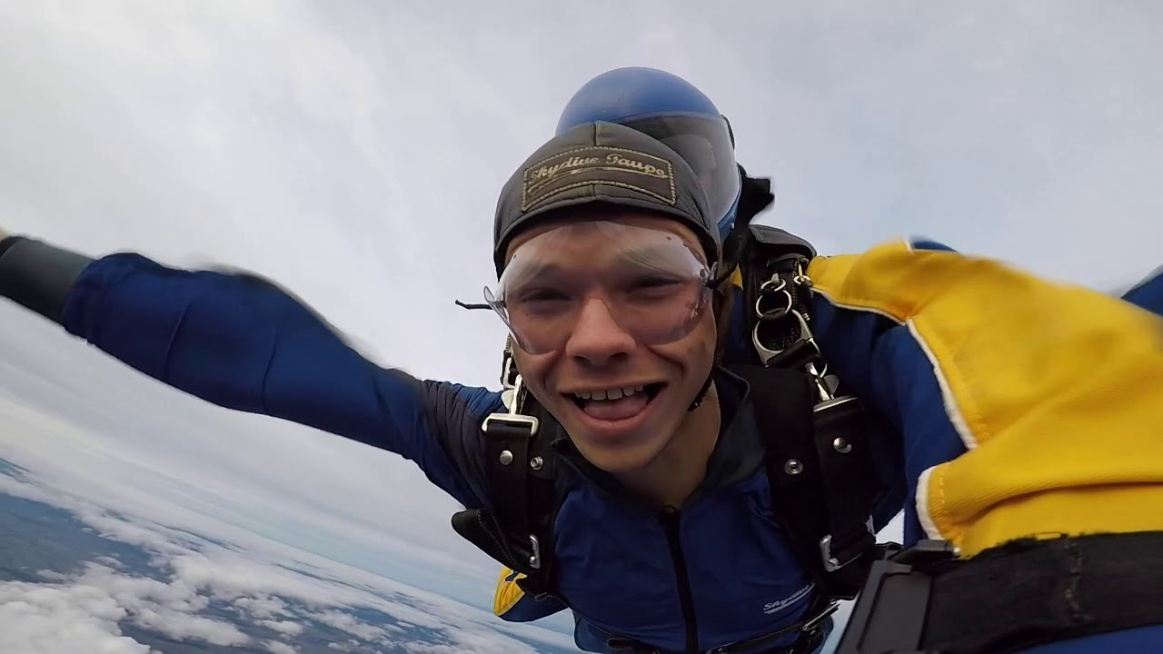 Chazz-lee Skydive 10/06/2019 - YouTube