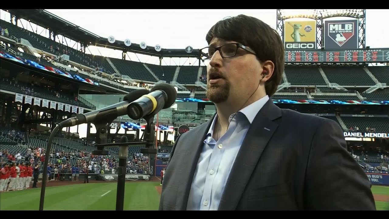 National Anthem at Citi Field - Daniel Mendelson - YouTube