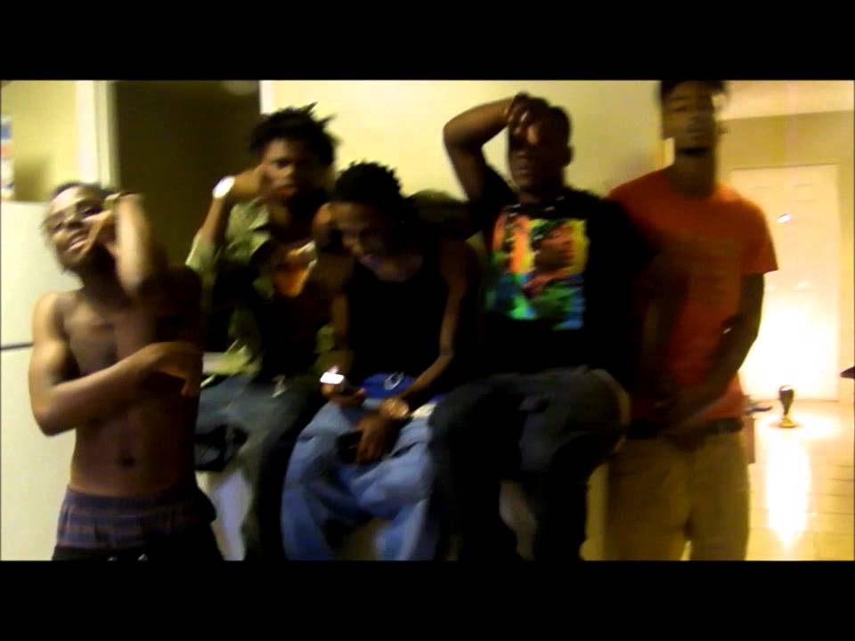 Kool100 LB ft. Kool100 Bg - Junkie Joe (Official Video) - YouTube