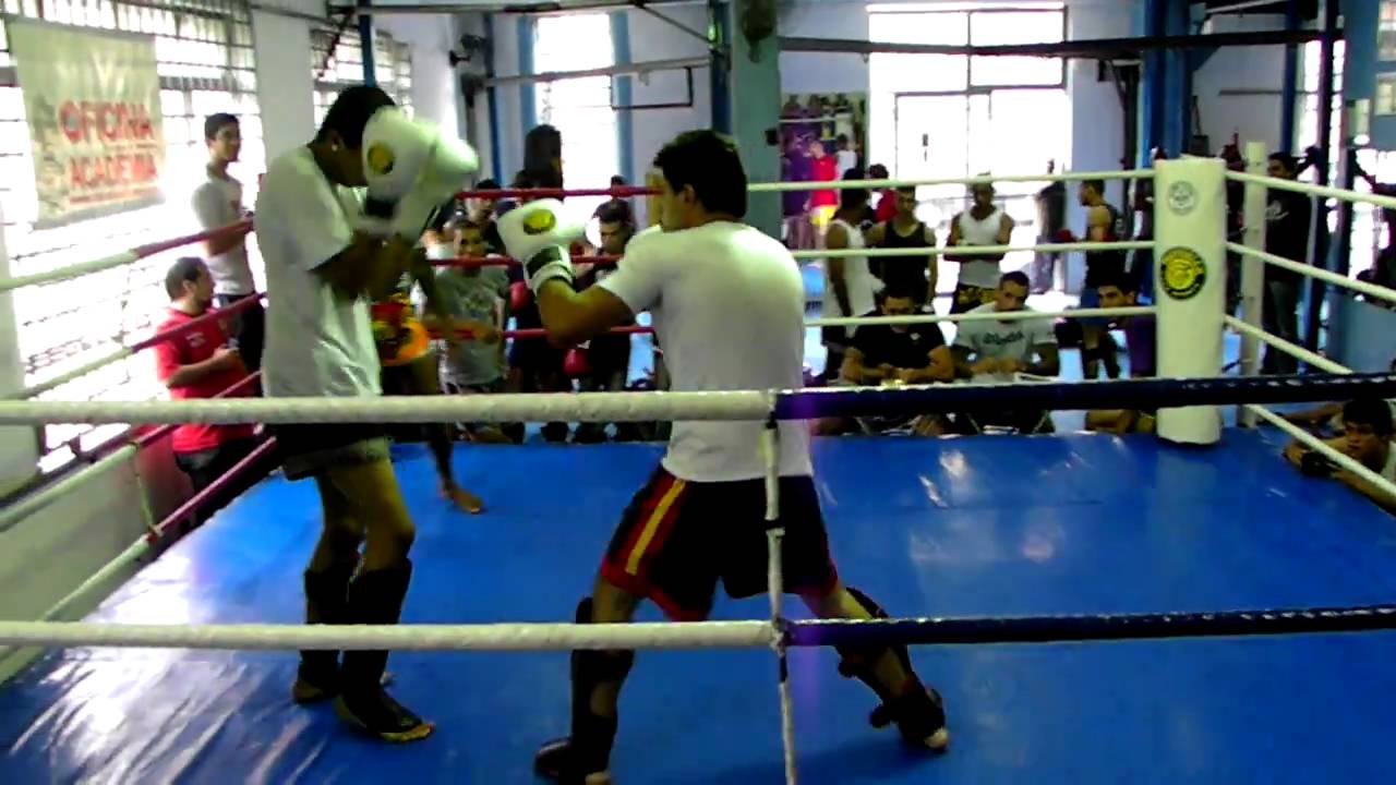 Graduação Muay Thai - Gibi Thai / Galheta - Reginaldo - 2º Round - YouTube