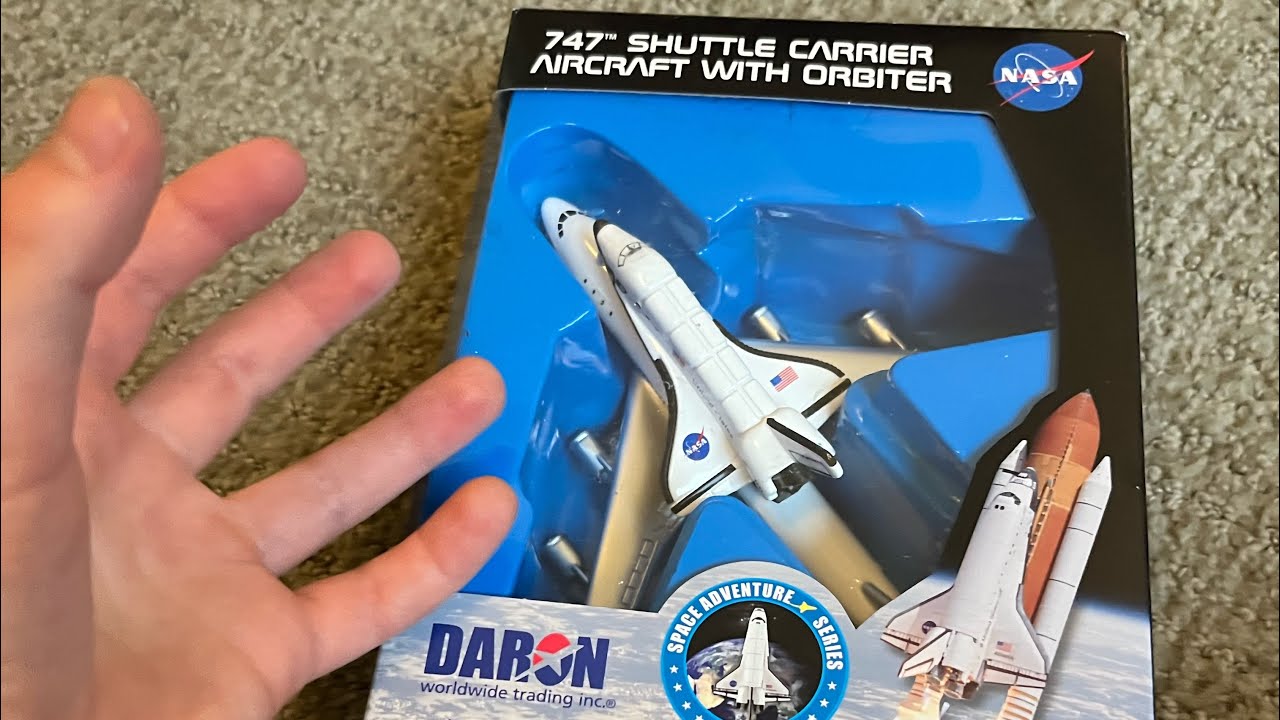 Daron NASA 747 Shuttle Carrier Unboxing - YouTube