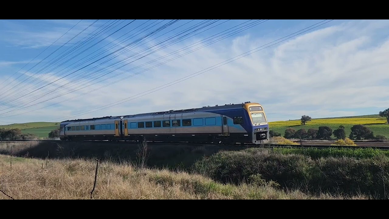 Griffith to Sydney Xplorer at Junee, NSW, Australia. - YouTube