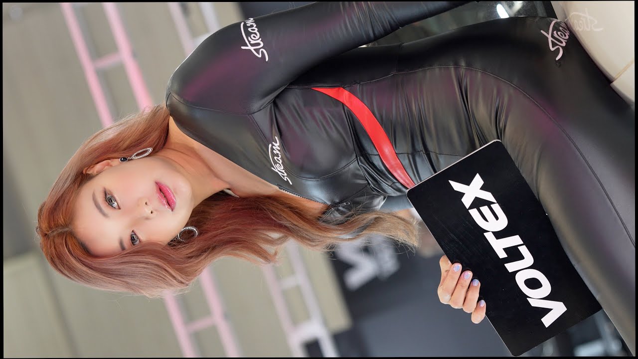 【東京オートサロン2023 】VOLTEX ブース コンパニオン 2 4K - YouTube