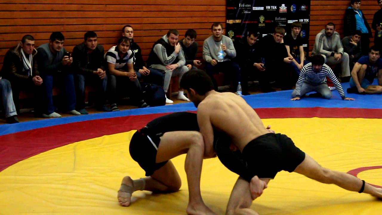 AFGC 02.12.2012 на призы Allfighters.ru Ризоев-Мельничук 1/2 85кг - YouTube