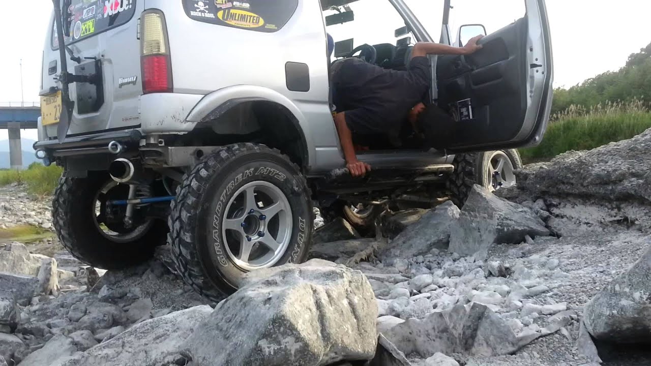 ジムニーJB23 ロック遊び - YouTube