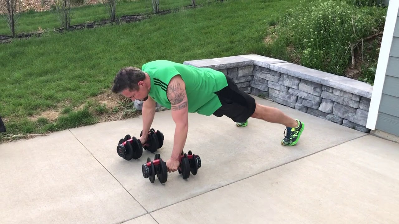 Plank Dumbbell Row to Push-Up - YouTube
