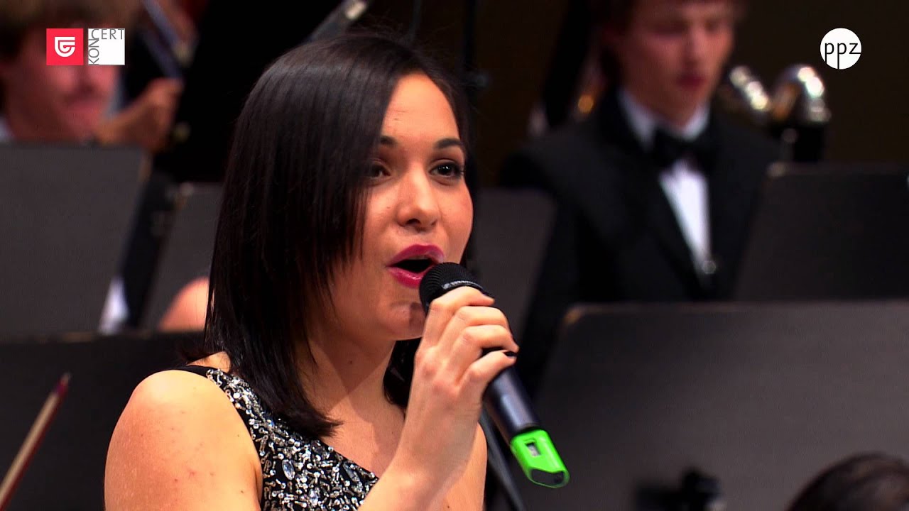 Nina Strnad in Simfonični orkester & Dekliški pevski zbor Gimnazije ...