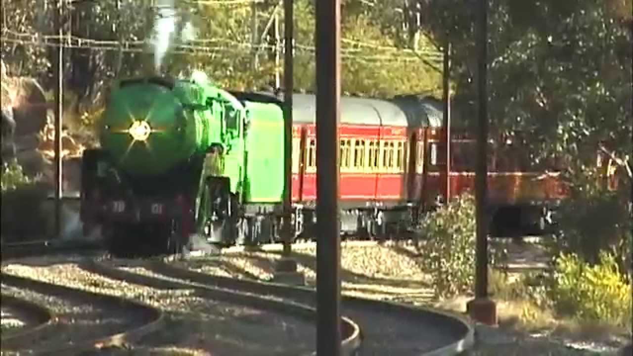 Newcastle Flyer 3801 Pacific 4-6-2 express passenger steam locomotive ...