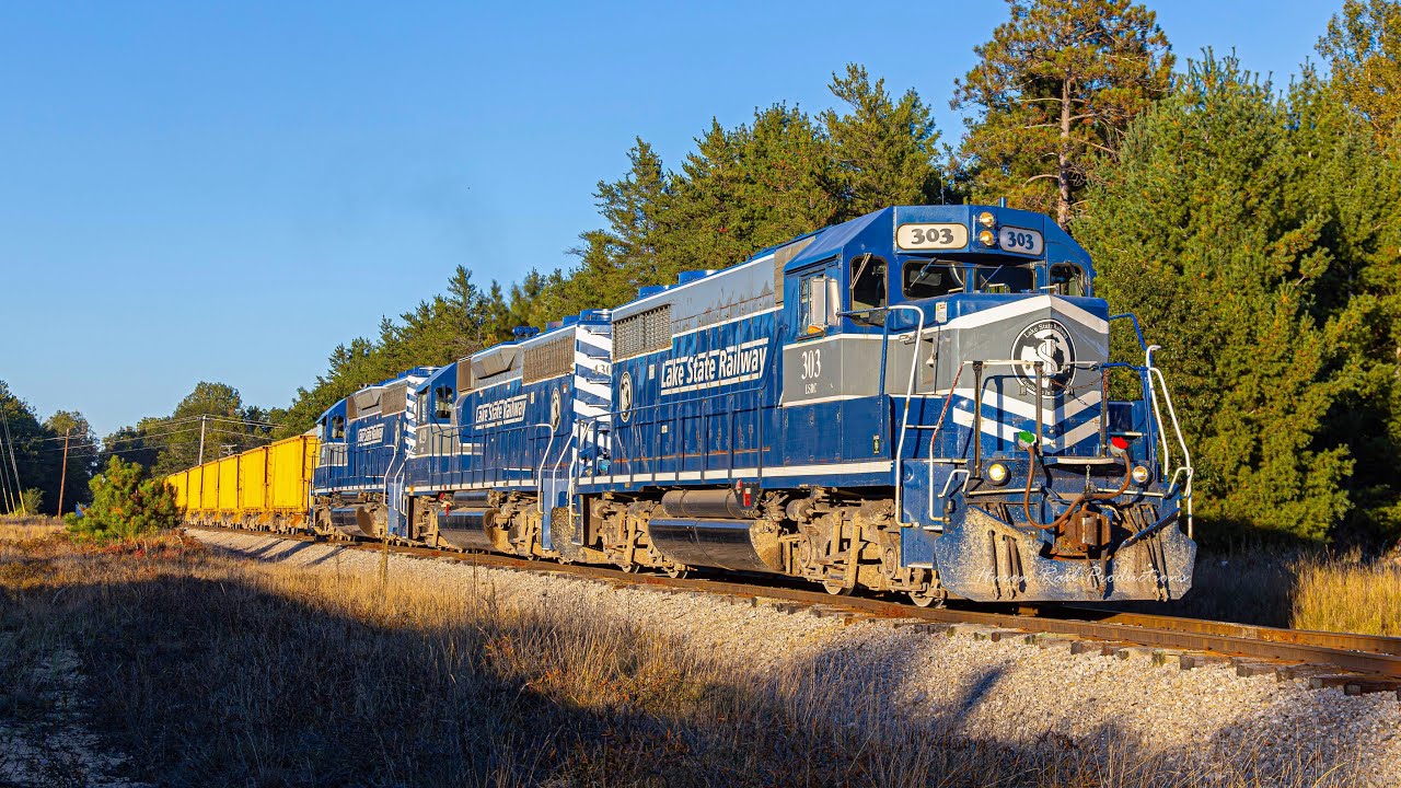 LSRC 303, 4303, and 6305 Lead Train 326S Out of Alpena Michigan on September 26th, 2024 - YouTube