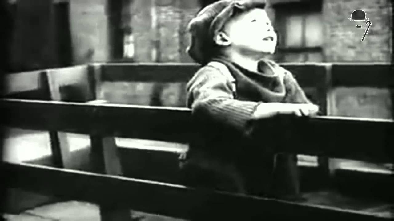 The Kid, charlie chaplin, 1921 - YouTube