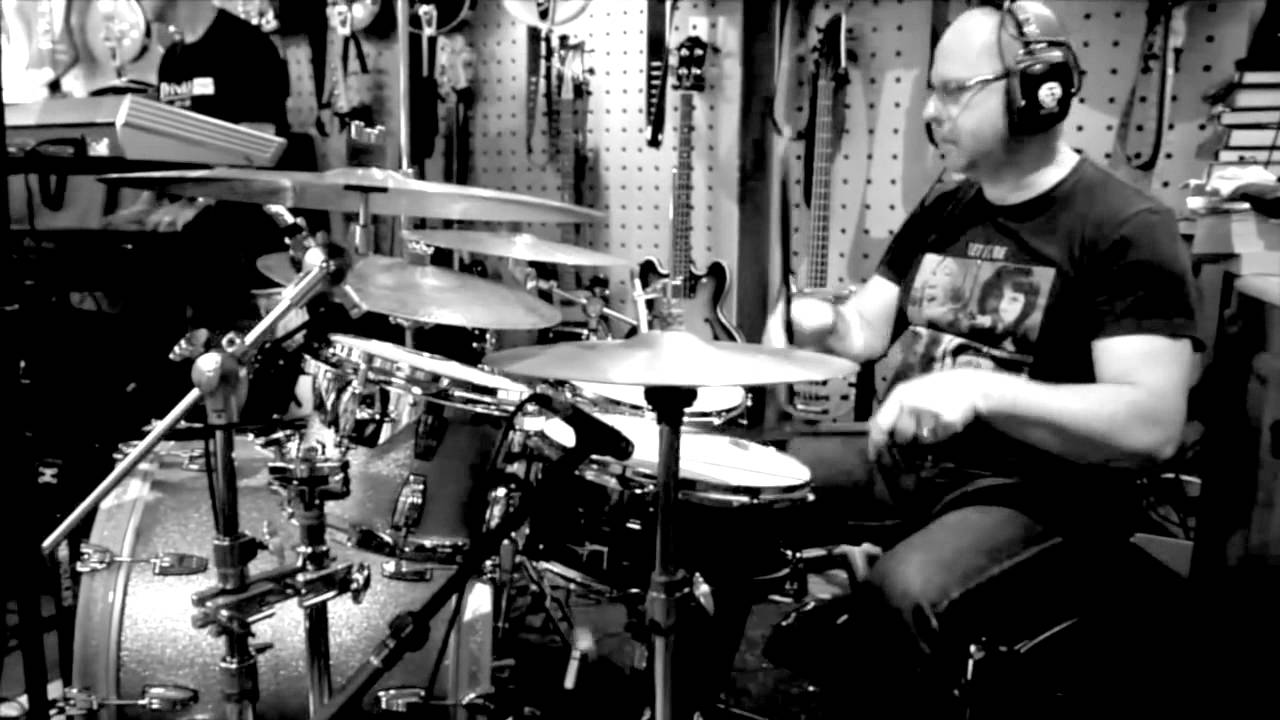 Kate Lush - Groove Me - YouTube
