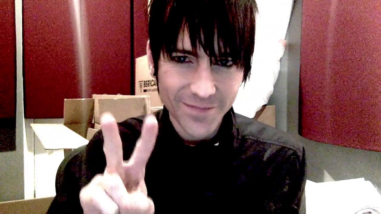 Tony Vincent from "The Voice" - The Music of David Bowie, Jan 12 - YouTube