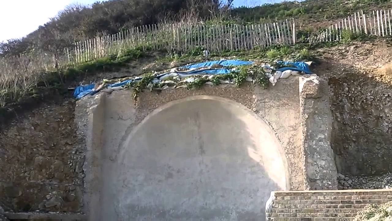 WW1 Sound Mirrors at the Dover White Cliffs - YouTube