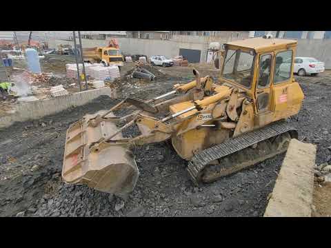 CAT 955L VİLLA YOLUNA TAŞ SERİYORUZ TIRLAR SIRADA BEKLİYOR
