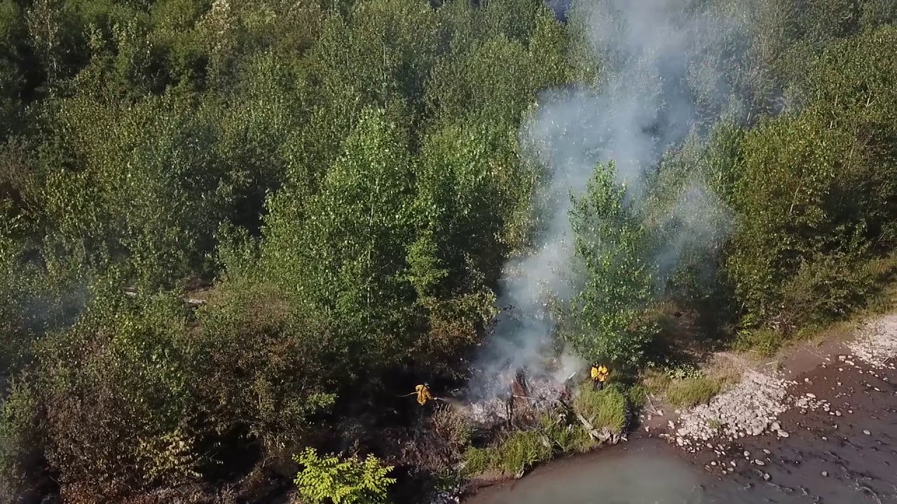 VRFA Stuck River Dr Fire - YouTube