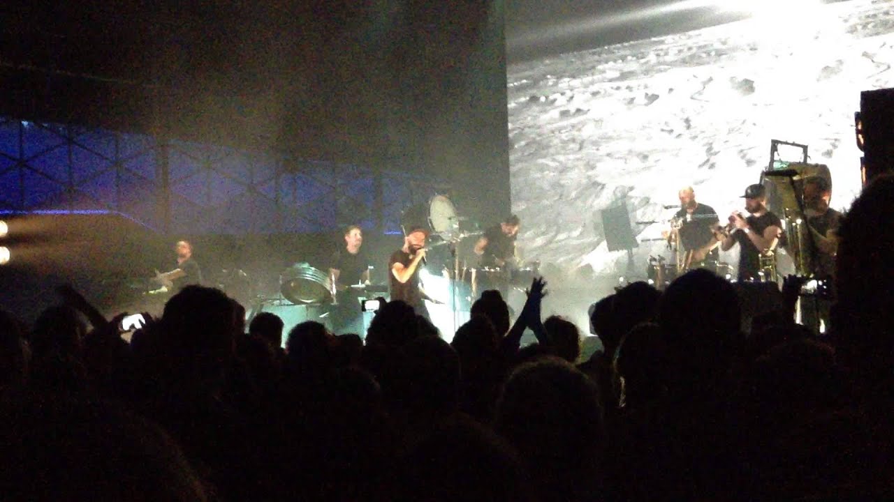 Woodkid - Ghost Lights, Wrocław, Hala Orbita, 2014-06-10 - YouTube