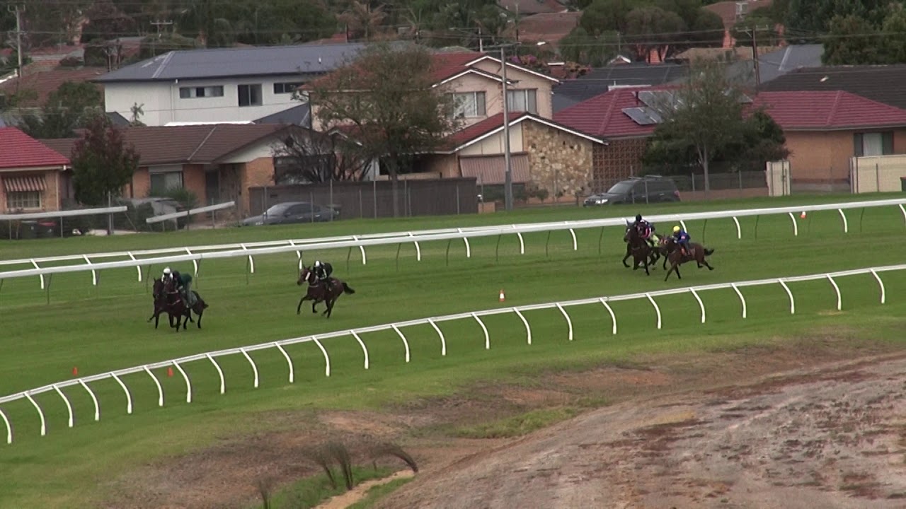 Morphettville 30/04/19 - Jump Out 1 - YouTube