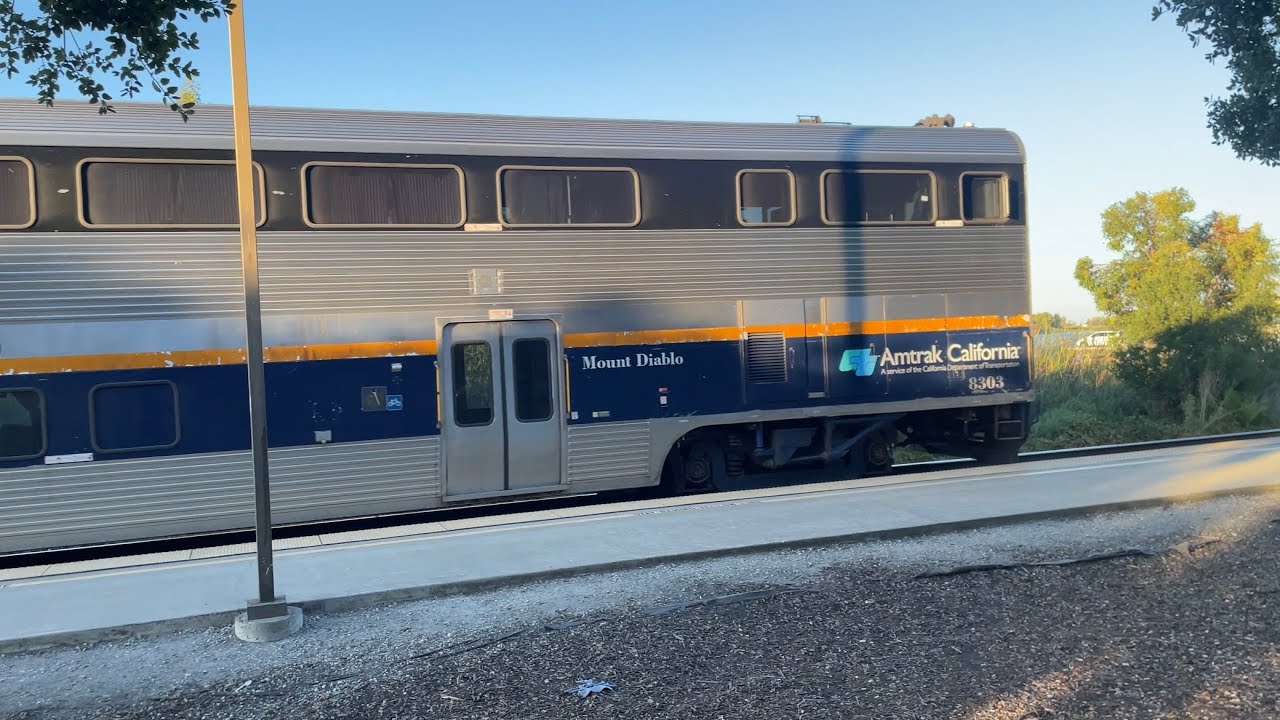 Amtrak San Joaquin Train 715 Northbound To OKJ Leaving Antioch Station ...