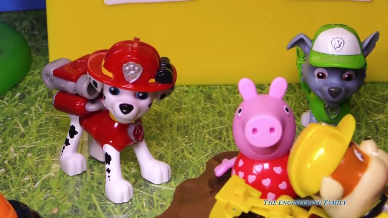 PAW PATROL NIckelodeon Paw Patrol Saves Peppa Pig From a Muddy Puddle a ...