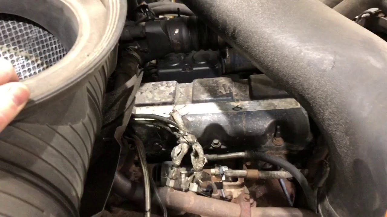 2004 Mack AC-427 Diesel Engine TAG# 8495 - YouTube