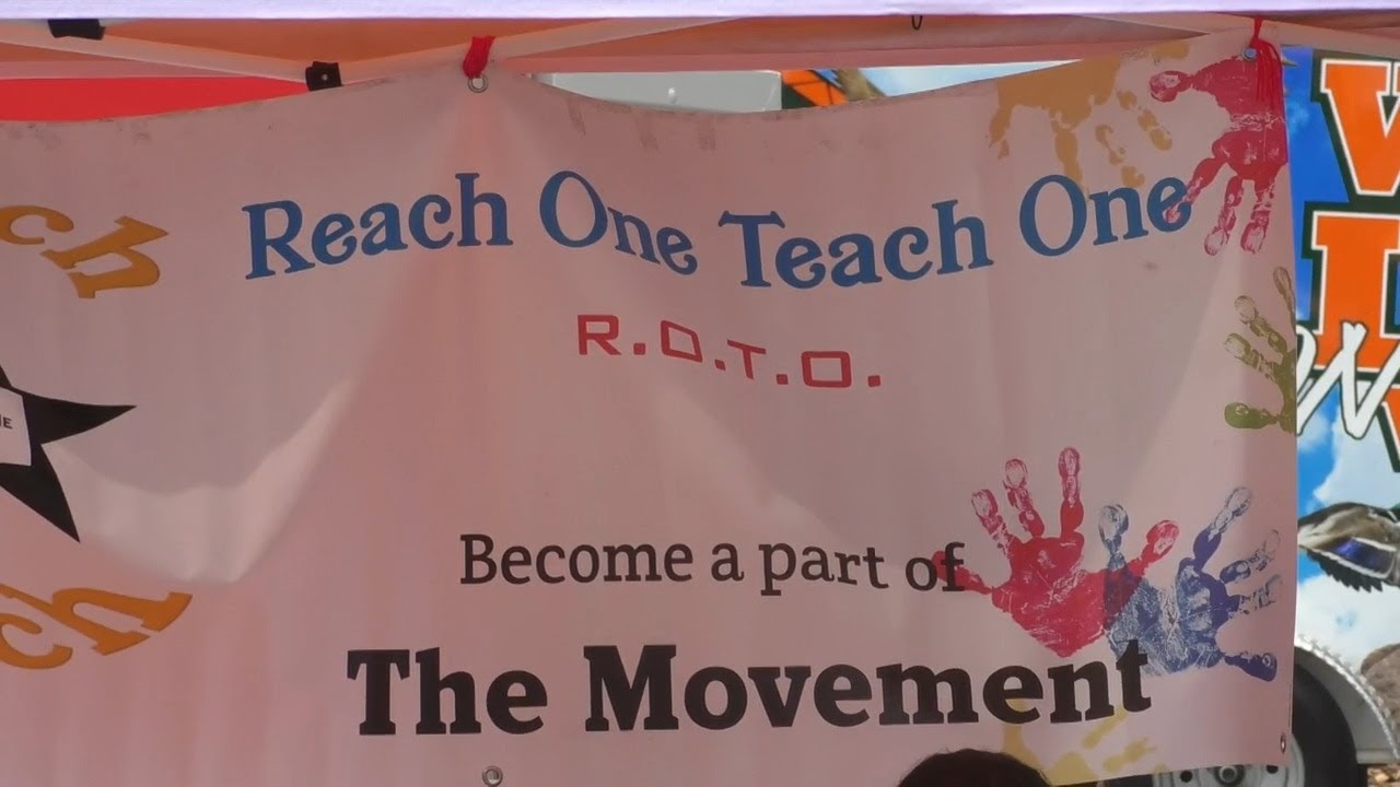 Reach One Teach One holds back to school bash - YouTube