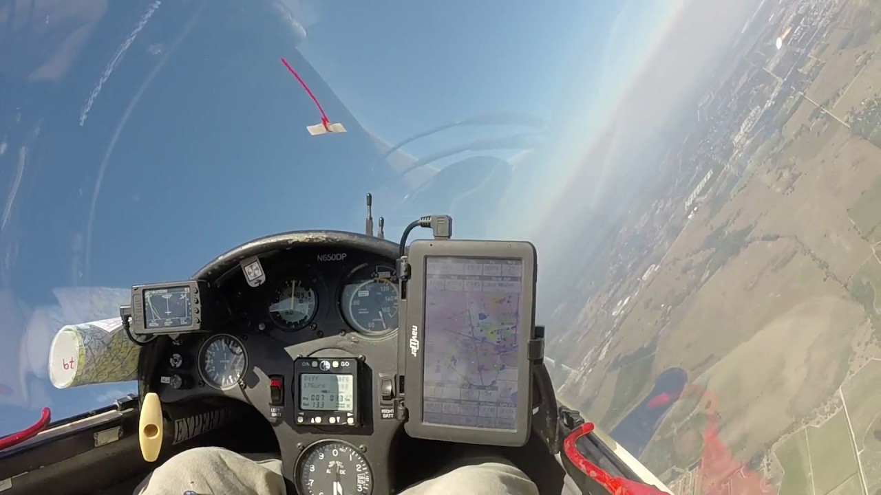 LS6 (779) - 2017 Senior Gliding Championships - Contest Day 4. - YouTube