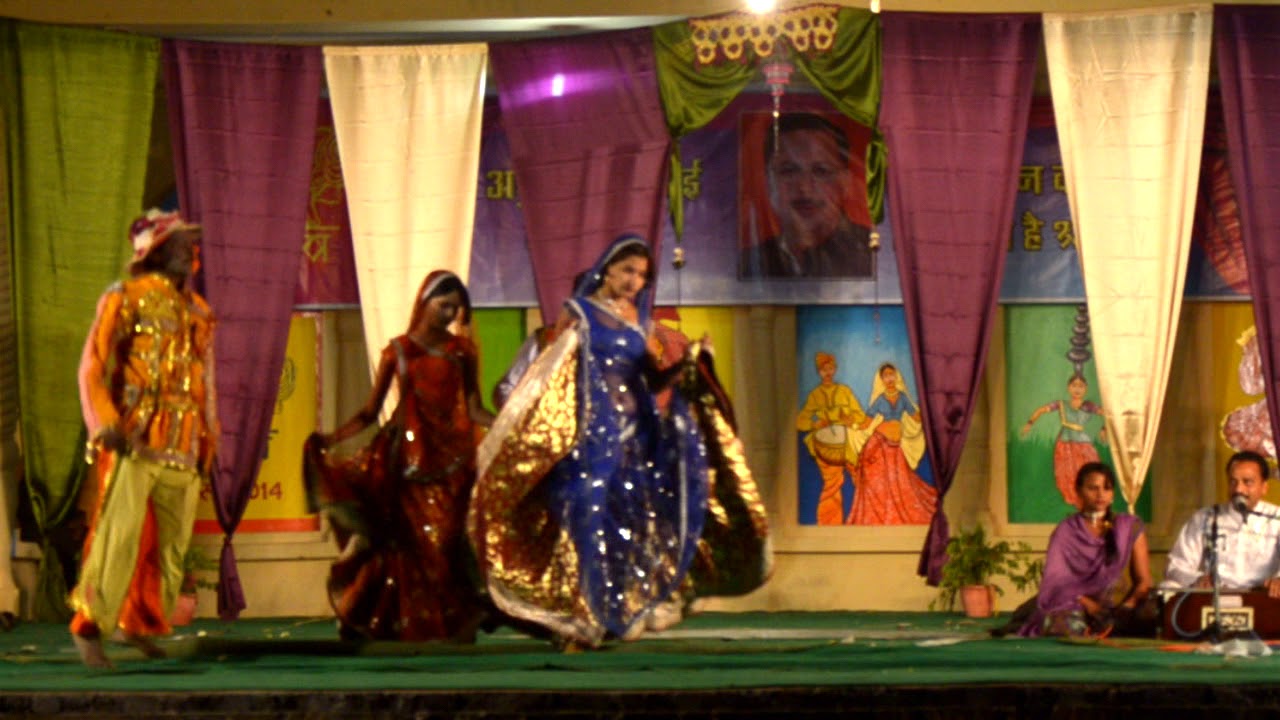 Indian Folk नौटंकी - YouTube