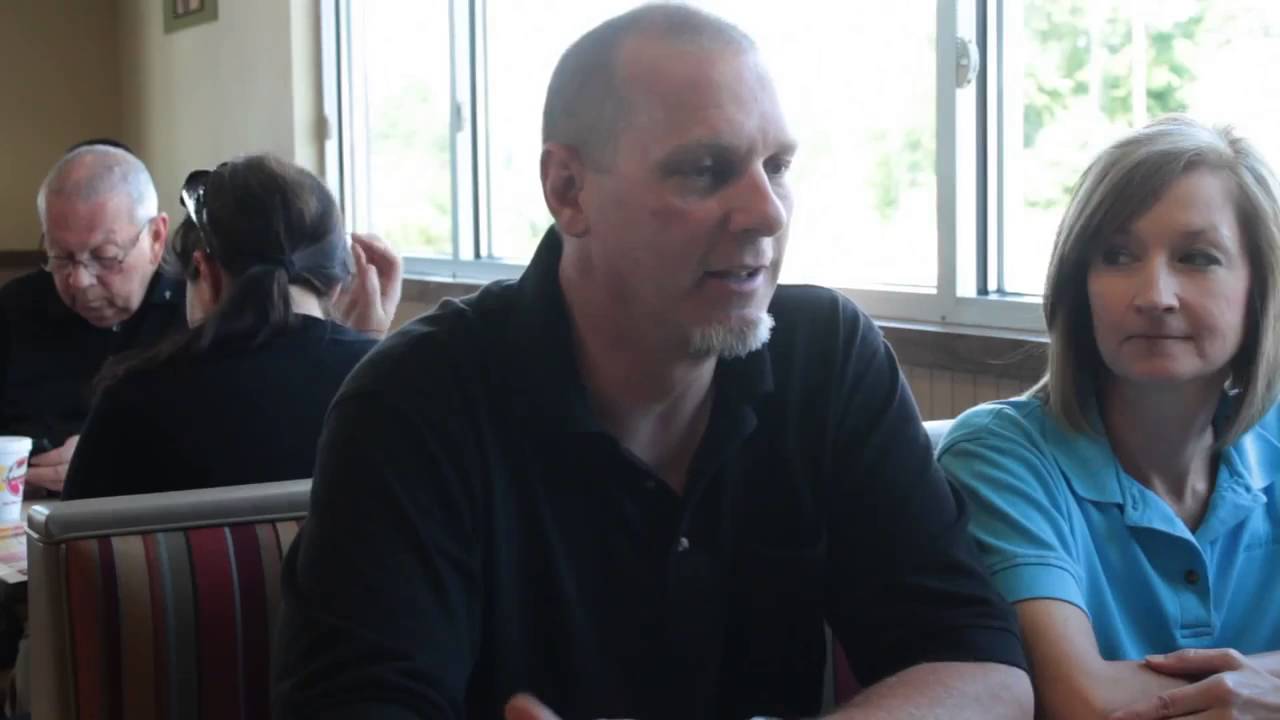 Huddle House Grand Opening Experience From Tom Knott - YouTube