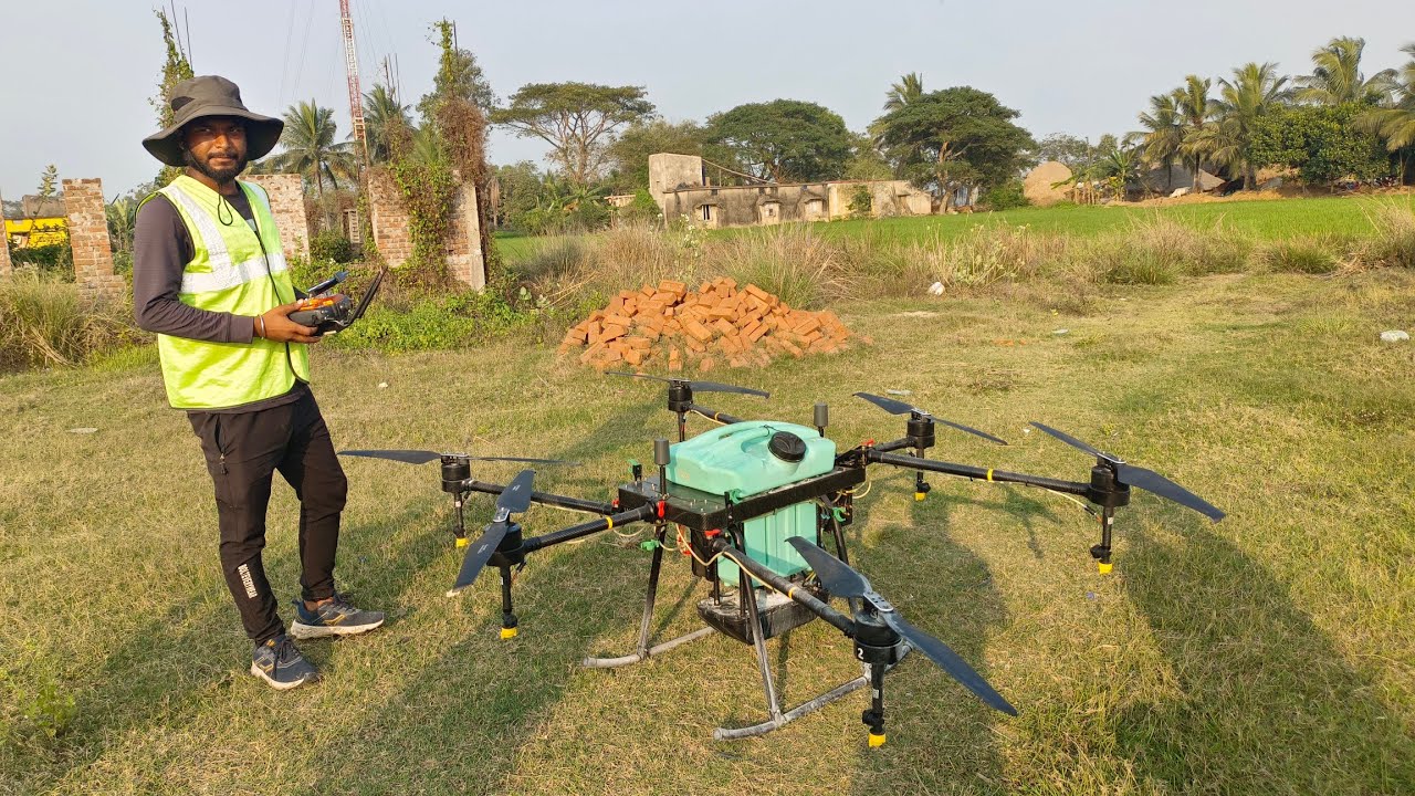 Odisha ku asila Agri drone service farmer mane hele khusi - YouTube