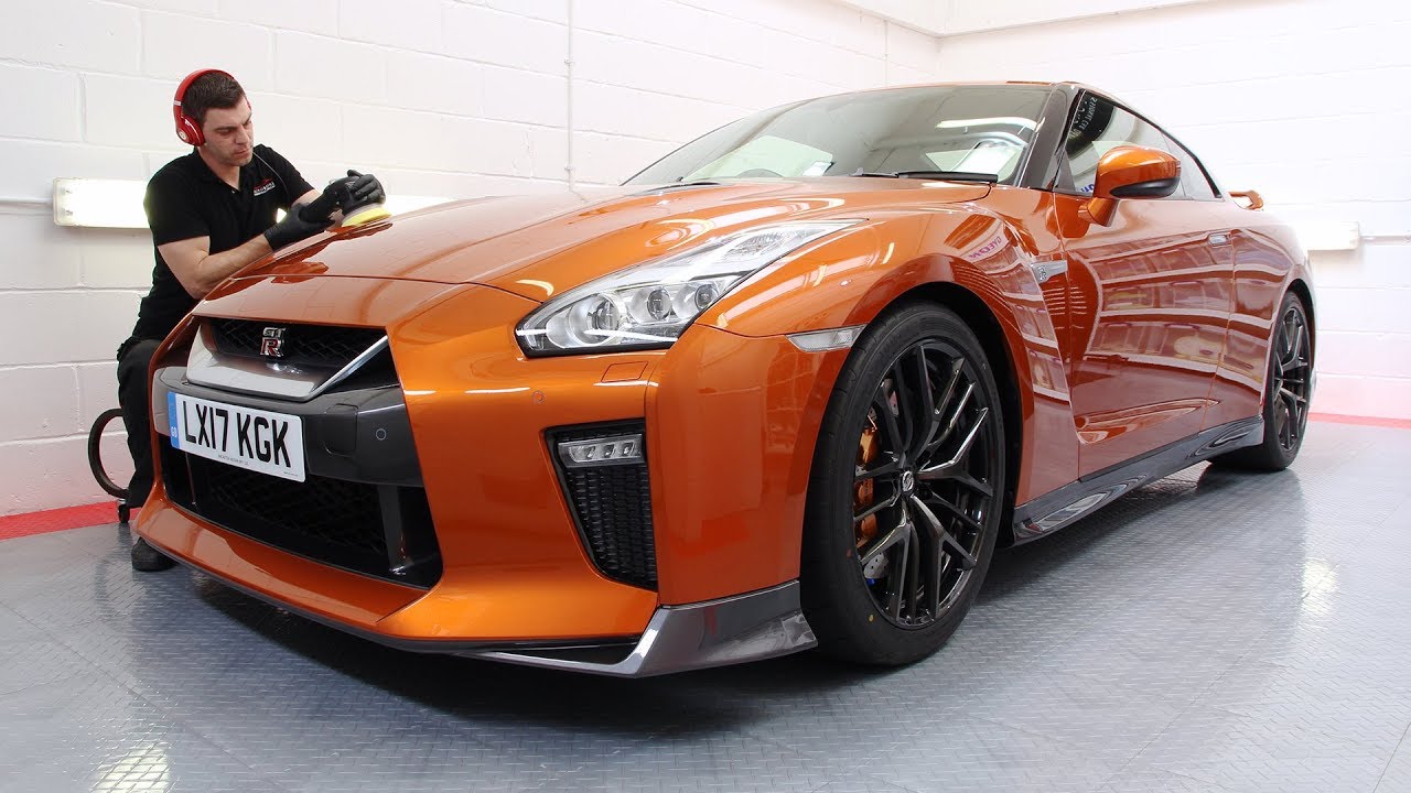 NISSAN GTR DETAILING - YouTube