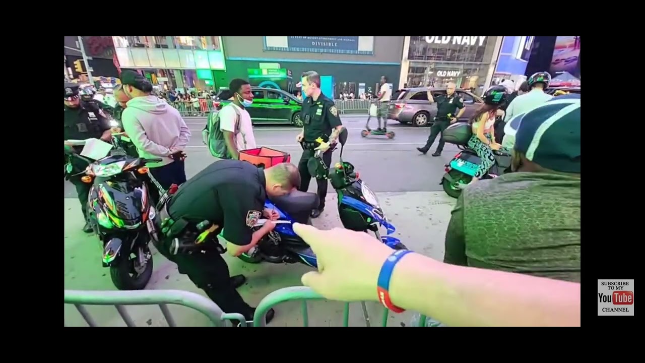 Inside the NYPD Motorcycle Trap in Times Square - YouTube