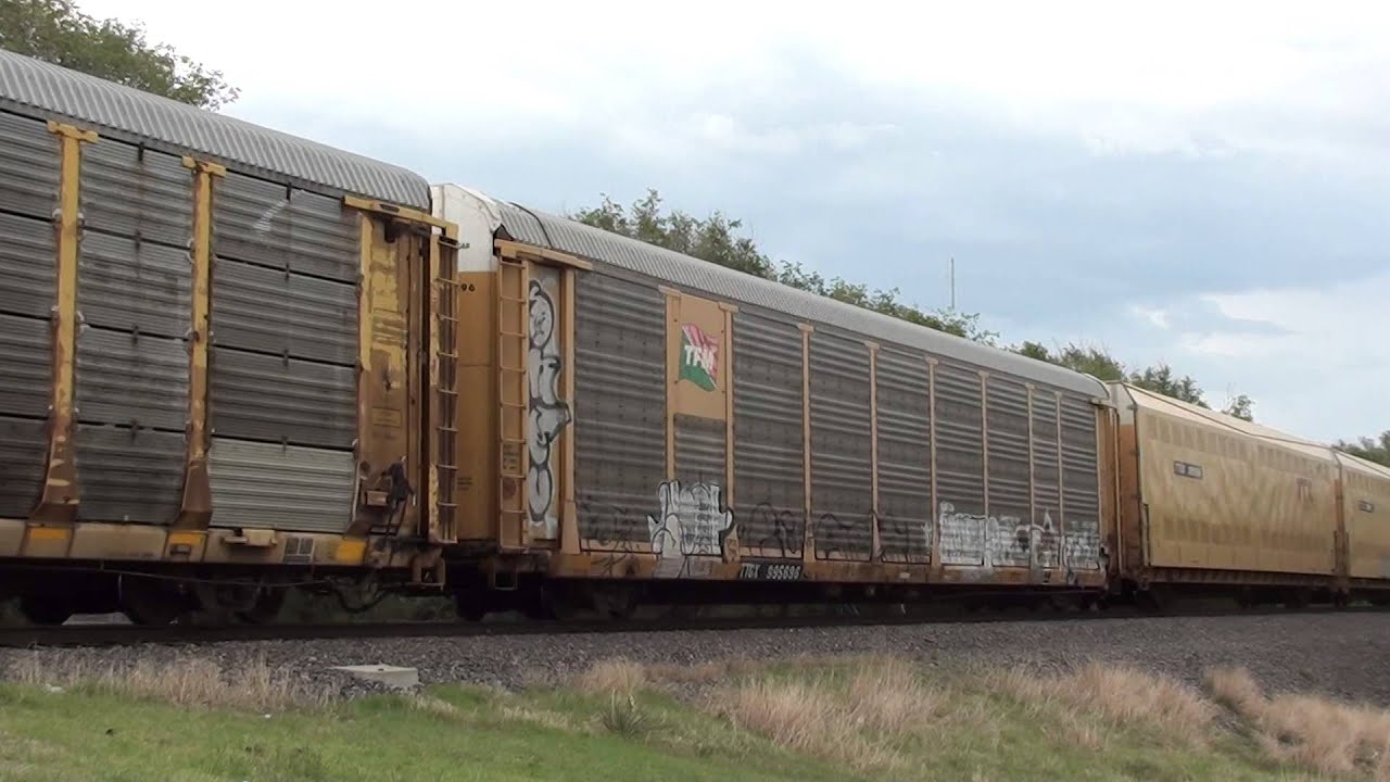 westbound autorack train on the GSR 05/25/2014 # 2 - YouTube