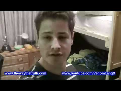 1-10-11 **Eeeeewwwwwww** VenomFangX's Neighborhood - YouTube