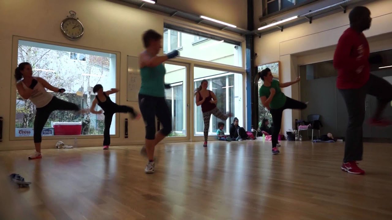 Kick Power mit Dy 8 JAHRE DY-FIT - YouTube