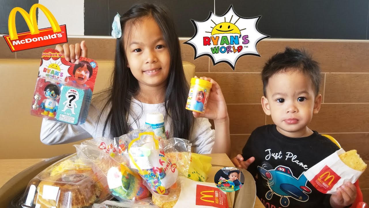 Ryan's ToysReview Base Figure Mystery 2 Pack Toys Unboxing at McDonald ...