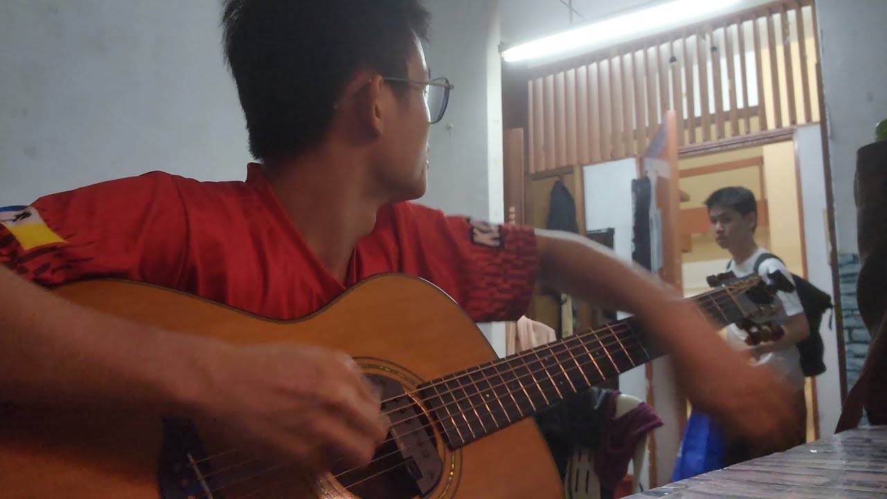 guitar boogie ending part ft. roommate - YouTube