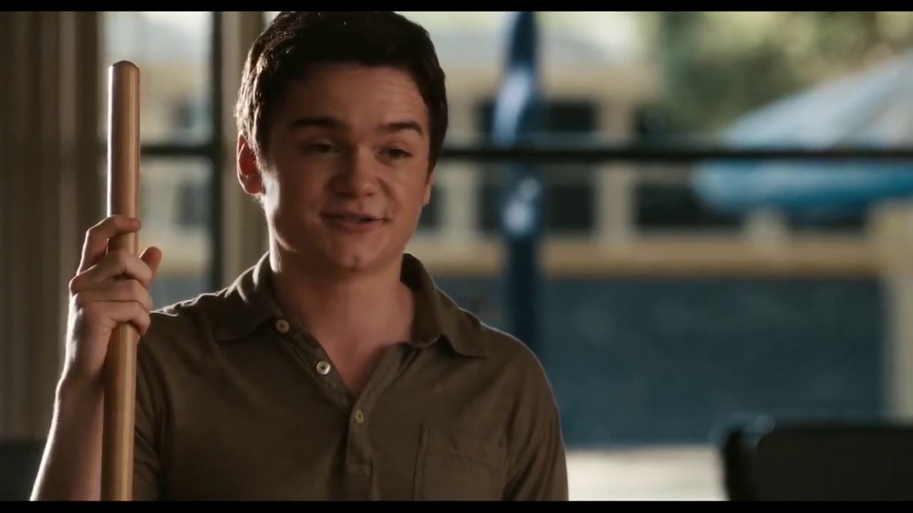 Dubbing Homosexuality: Easy A's Brandon - YouTube